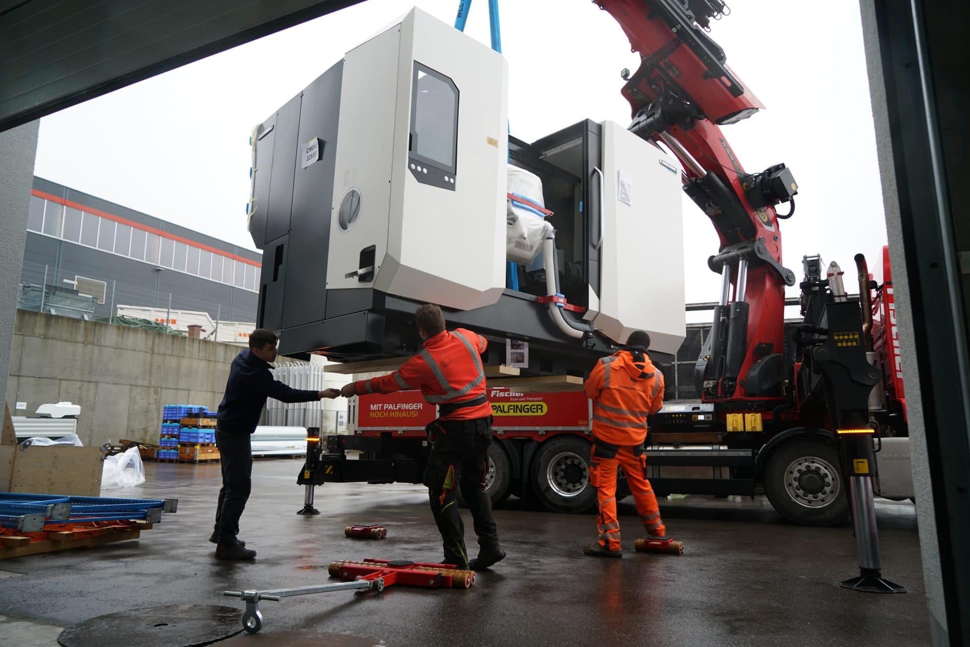 Anlieferung Neue Drehmaschine CLX 450 TC DMG MORI - Zucker ...